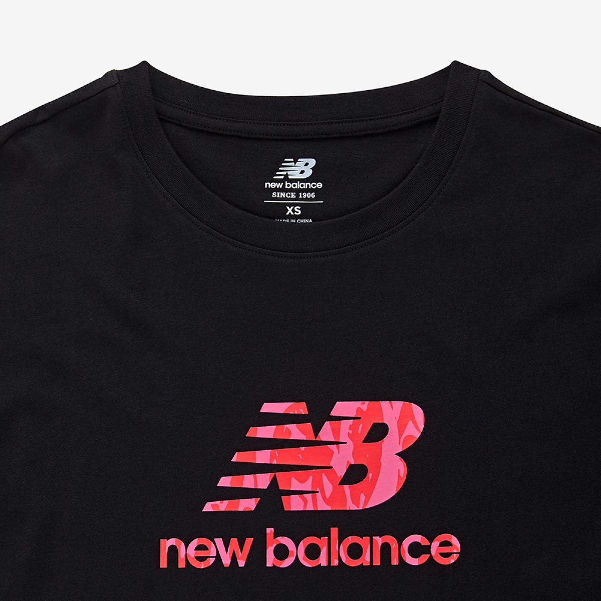 New Balance Korea - [NB X COCO] WOMEN 그래픽 반팔티