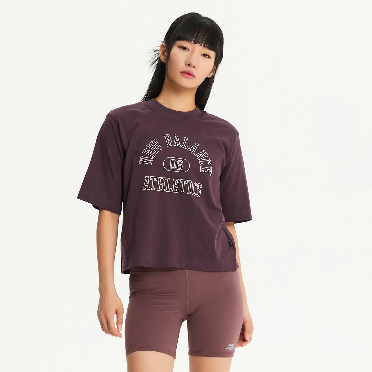 New Balance Korea - WOMEN 아치형 그래픽 반팔티 (SEMI-OVER FIT)